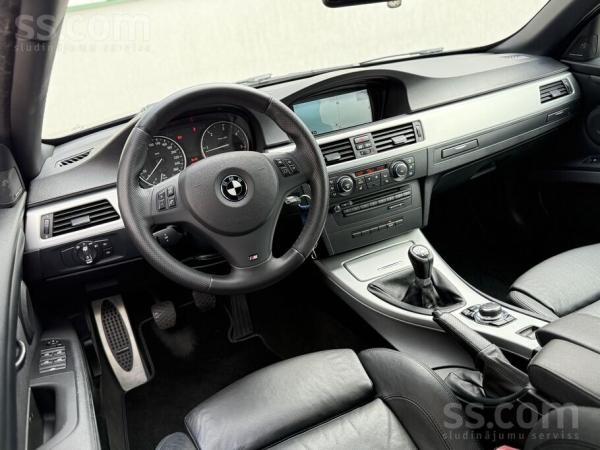 Black BMW 320 2012 in Tukums, with an engine capacity of 2.00 L and mileage of 308 thousand km for 9399 €, photo 7 on AUTOMOTO.COM.LV