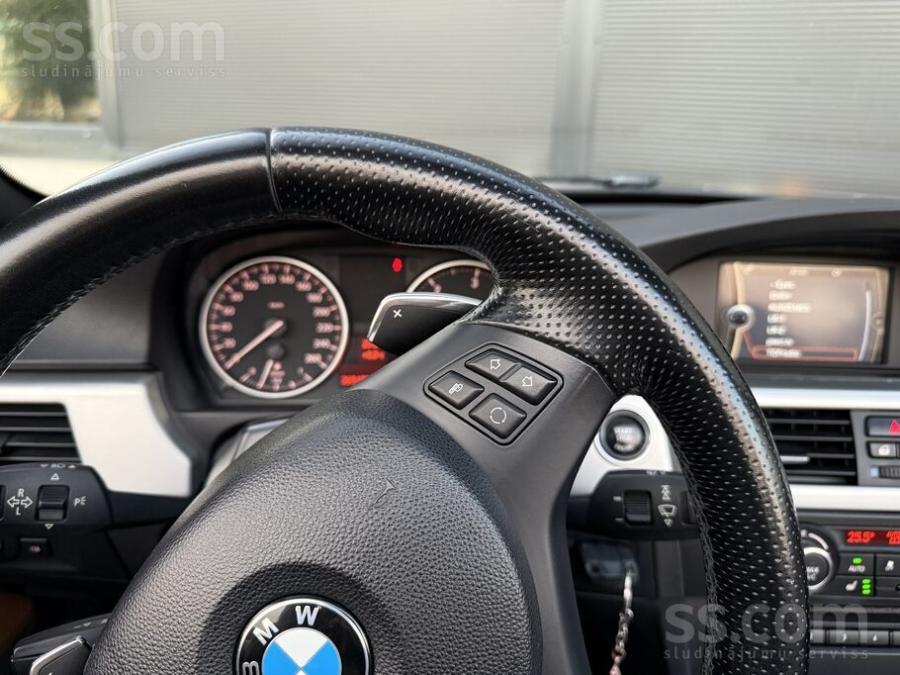 Melns BMW 320 2013 Jelgava, ar dzinēja tilpumu 2.00 L un nobraukumu 265 tūkst. km par 11450 €, foto 14 vietnē AUTOMOTO.COM.LV