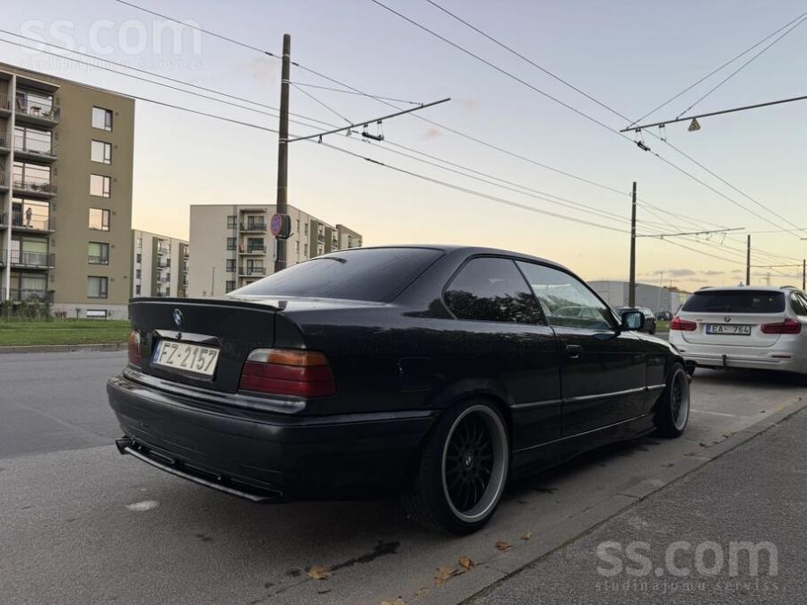 Черный БМВ 320 1992 в Рига, объемом двигателя 2.50 л и пробегом 182 тыс. км за 5450 €, фото 3 на AUTOMOTO.COM.LV