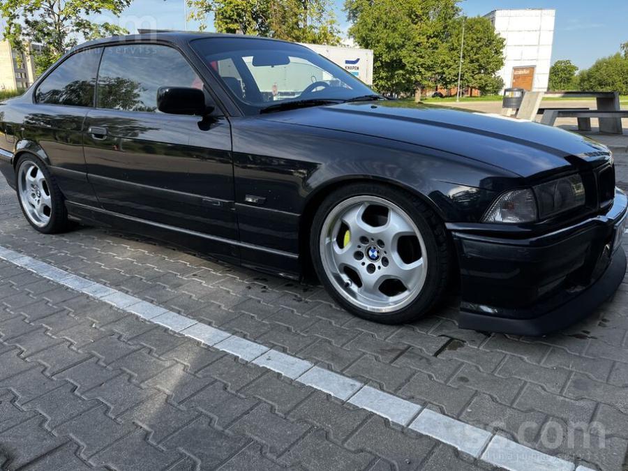 Black BMW 320 1994 in Jekabpils, with an engine capacity of 2.00 L and mileage of 268 thousand km for 6750 €, photo 4 on AUTOMOTO.COM.LV