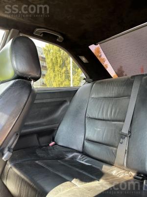 Black BMW 320 1994 in Jekabpils, with an engine capacity of 2.00 L and mileage of 268 thousand km for 6750 €, photo 10 on AUTOMOTO.COM.LV