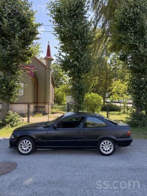 Black BMW 320 1994 in Riga, with an engine capacity of 2.50 L and mileage of 0 thousand km for 3900 €, photo 4 on AUTOMOTO.COM.LV