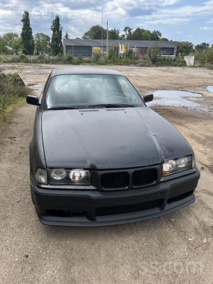 Black BMW 320 1996 in Jekabpils, with an engine capacity of 2.00 L and mileage of 241 thousand km for 2950 €, photo  on AUTOMOTO.COM.LV