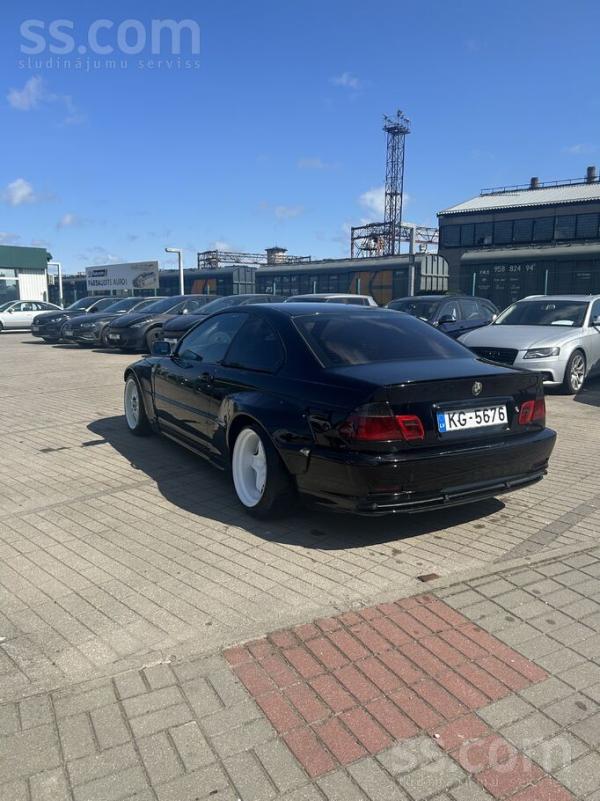 Black BMW 320 2000 in Liepaja, with an engine capacity of 2.00 L and mileage of 323 thousand km for 2700 €, photo 1 on AUTOMOTO.COM.LV
