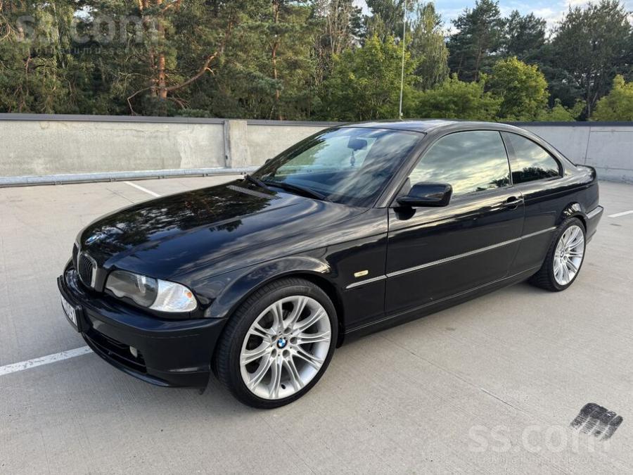 Black BMW 320 2001 in Riga, with an engine capacity of 2.20 L and mileage of 207 thousand km for 3800 €, photo 3 on AUTOMOTO.COM.LV