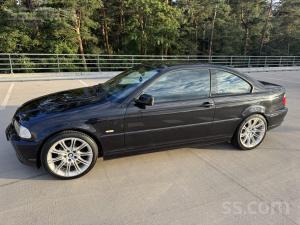 Black BMW 320 2001 in Riga, with an engine capacity of 2.20 L and mileage of 207 thousand km for 3800 €, photo 7 on AUTOMOTO.COM.LV