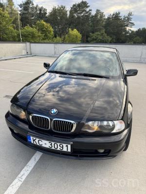 Black BMW 320 2001 in Riga, with an engine capacity of 2.20 L and mileage of 207 thousand km for 3800 €, photo 13 on AUTOMOTO.COM.LV