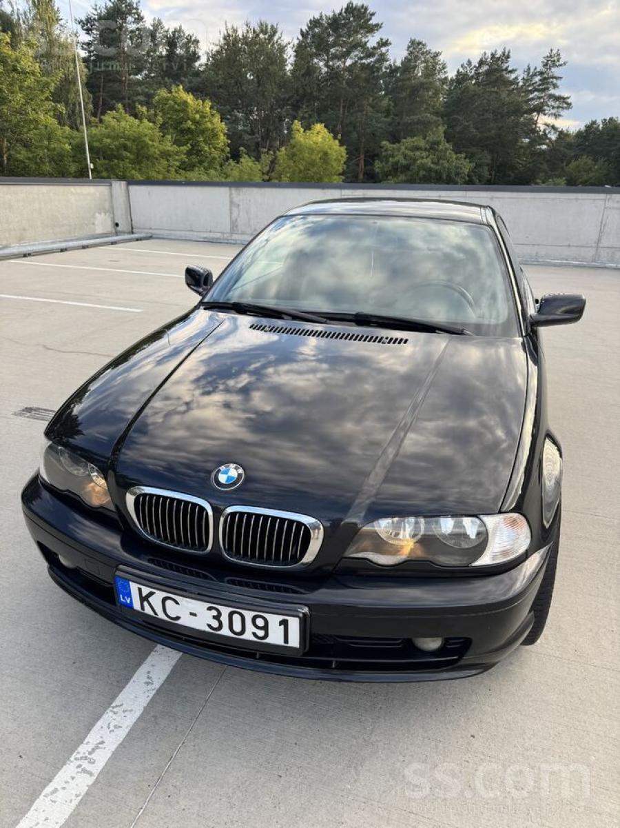 Black BMW 320 2001 in Riga, with an engine capacity of 2.20 L and mileage of 207 thousand km for 3800 €, photo 13 on AUTOMOTO.COM.LV