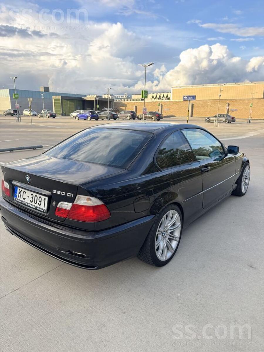 Black BMW 320 2001 in Riga, with an engine capacity of 2.20 L and mileage of 207 thousand km for 3800 €, photo 14 on AUTOMOTO.COM.LV