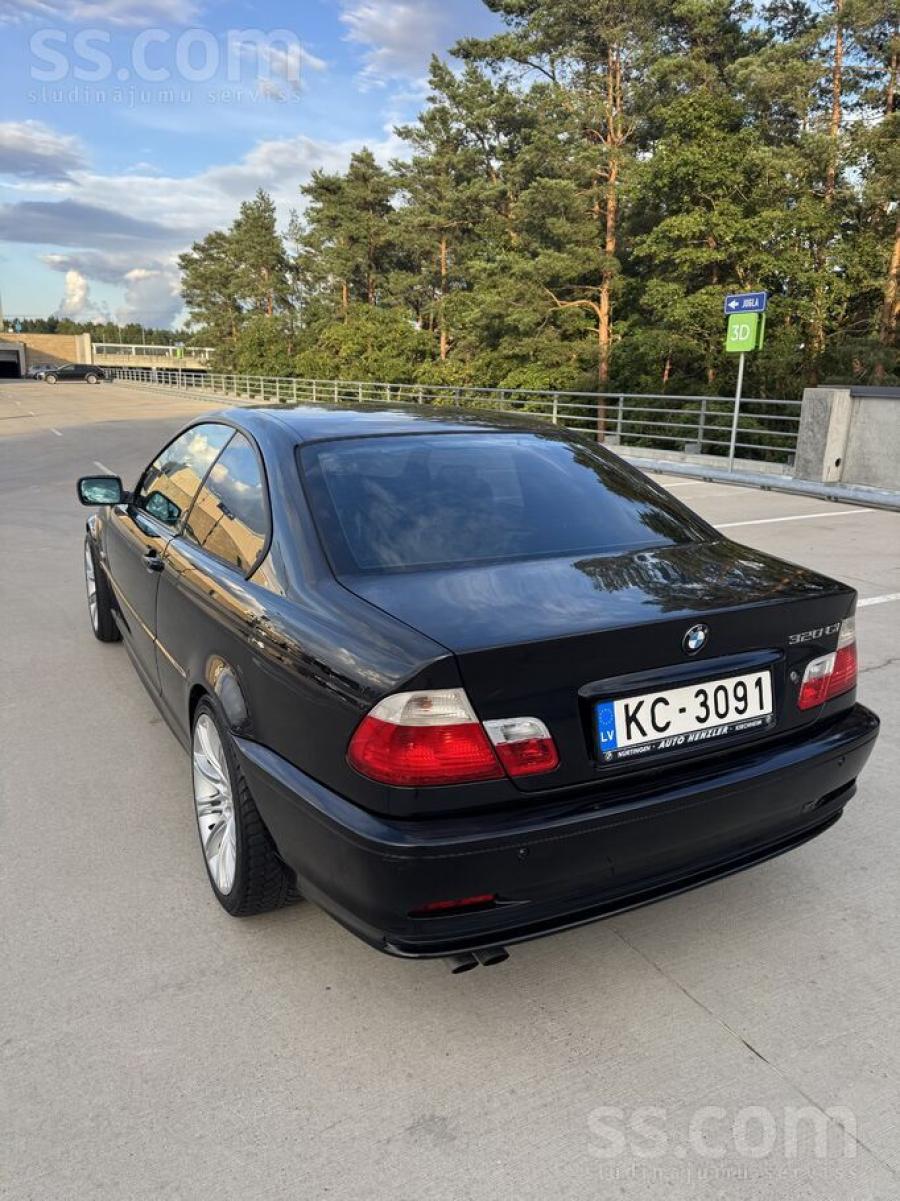 Black BMW 320 2001 in Riga, with an engine capacity of 2.20 L and mileage of 207 thousand km for 3800 €, photo 15 on AUTOMOTO.COM.LV