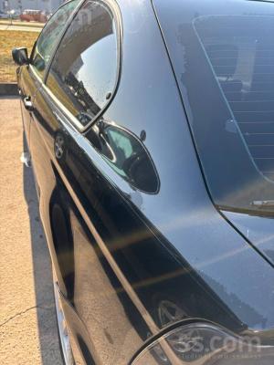Melns BMW 320 2002 Rīga, ar dzinēja tilpumu 2.00 L un nobraukumu 296 tūkst. km par 2800 €, foto  vietnē AUTOMOTO.COM.LV