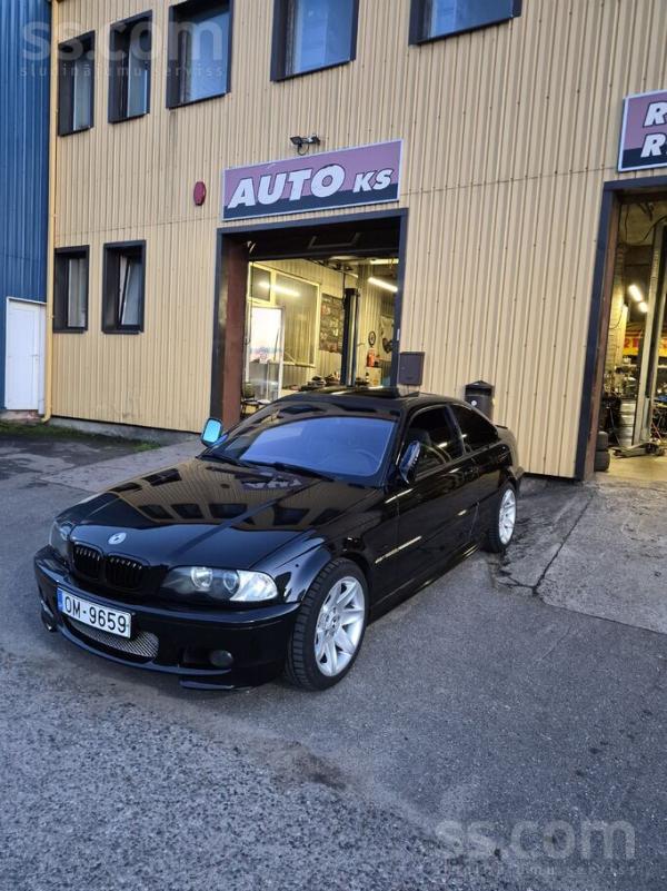 Black BMW 320 2002 in Valmiera, with an engine capacity of 2.00 L and mileage of 234 thousand km for 4950 €, photo 1 on AUTOMOTO.COM.LV