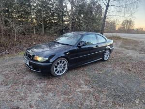 Black BMW 320 2003 in Alytus, with an engine capacity of 2.17 L and mileage of 165 thousand km for 2000 €, photo 3 on AUTOMOTO.COM.LV