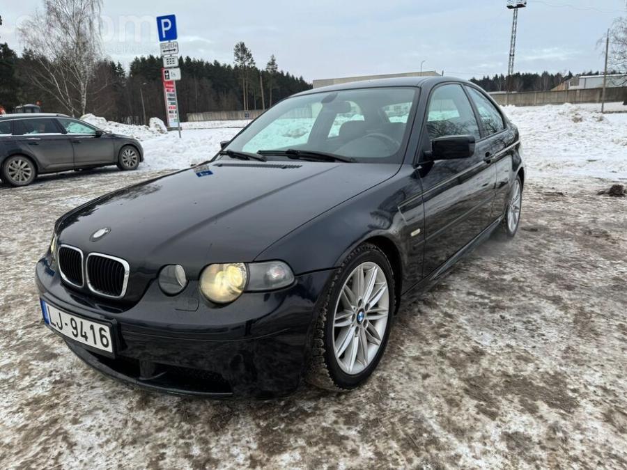 Black BMW 320 2003 in Riga, with an engine capacity of 2.00 L and mileage of 300 thousand km for 2650 €, photo 2 on AUTOMOTO.COM.LV