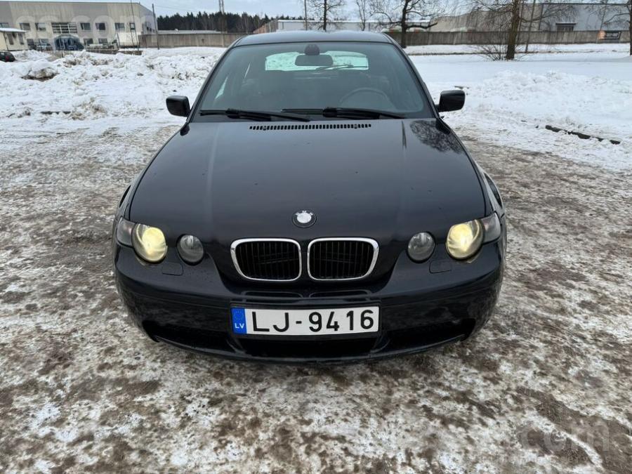 Black BMW 320 2003 in Riga, with an engine capacity of 2.00 L and mileage of 300 thousand km for 2650 €, photo 3 on AUTOMOTO.COM.LV