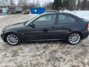 Black BMW 320 2003 in Riga, with an engine capacity of 2.00 L and mileage of 300 thousand km for 2650 €, photo 10 on AUTOMOTO.COM.LV