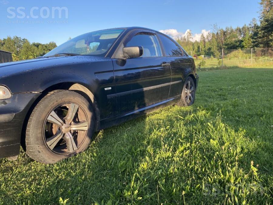Black BMW 320 2003 in Riga, with an engine capacity of 2.00 L and mileage of 443 thousand km for 1699 €, photo 5 on AUTOMOTO.COM.LV