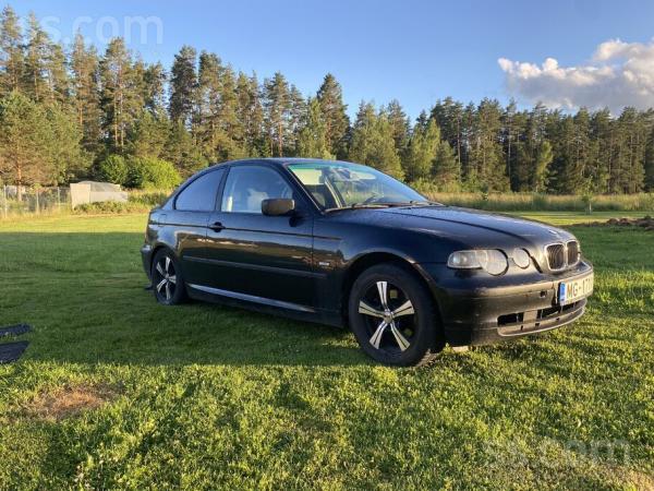Black BMW 320 2003 in Riga, with an engine capacity of 2.00 L and mileage of 445 thousand km for 1699 €, photo 3 on AUTOMOTO.COM.LV