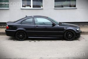 Black BMW 320 2004 in Riga, with an engine capacity of 2.00 L and mileage of 0 thousand km for 3495 €, photo 3 on AUTOMOTO.COM.LV