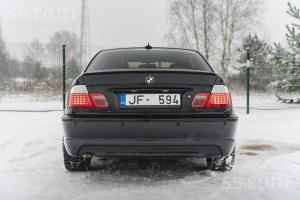 Black BMW 320 2004 in Riga, with an engine capacity of 2.00 L and mileage of 328 thousand km for 3990 €, photo 5 on AUTOMOTO.COM.LV