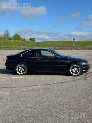 Melns BMW 320 2004 Valmiera, ar dzinēja tilpumu 2.20 L un nobraukumu 269 tūkst. km par 4450 €, foto 4 vietnē AUTOMOTO.COM.LV