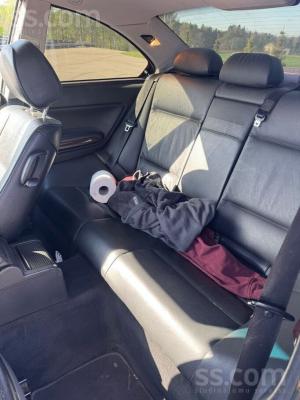 Melns BMW 320 2004 Valmiera, ar dzinēja tilpumu 2.20 L un nobraukumu 269 tūkst. km par 4450 €, foto 10 vietnē AUTOMOTO.COM.LV