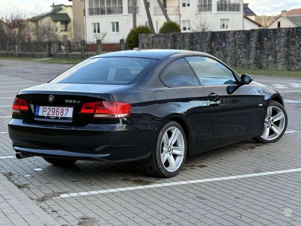 Black BMW 320 2007 in Vilnius, with an engine capacity of 2.00 L and mileage of 290 thousand km for 5700 €, photo 5 on AUTOMOTO.COM.LV