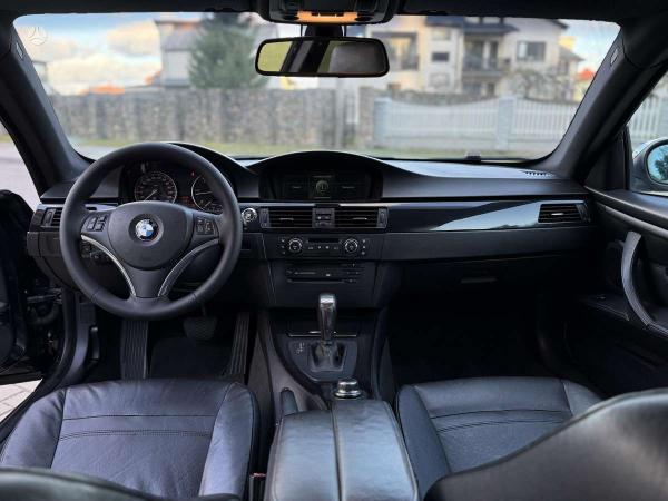 Black BMW 320 2007 in Vilnius, with an engine capacity of 2.00 L and mileage of 290 thousand km for 5700 €, photo 8 on AUTOMOTO.COM.LV