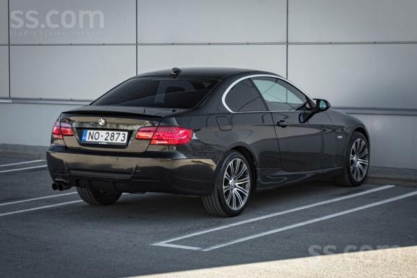 Melns BMW 320 2007 Rīga, ar dzinēja tilpumu 2.00 L un nobraukumu 0 tūkst. km par 7690 €, foto 4 vietnē AUTOMOTO.COM.LV