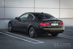 Black BMW 320 2007 in Riga, with an engine capacity of 2.00 L and mileage of 0 thousand km for 7690 €, photo 7 on AUTOMOTO.COM.LV