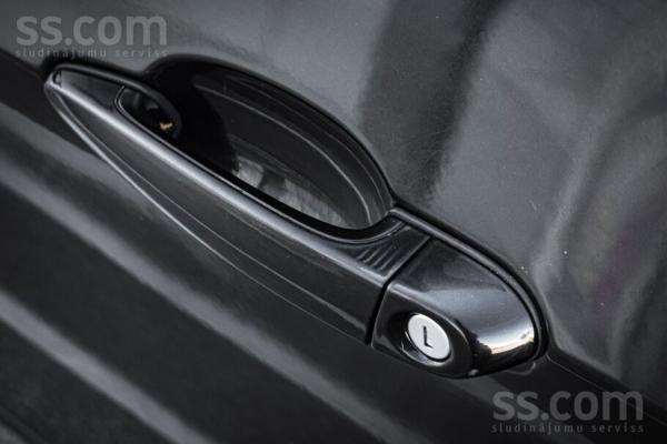 Black BMW 320 2007 in Riga, with an engine capacity of 2.00 L and mileage of 0 thousand km for 7690 €, photo 8 on AUTOMOTO.COM.LV