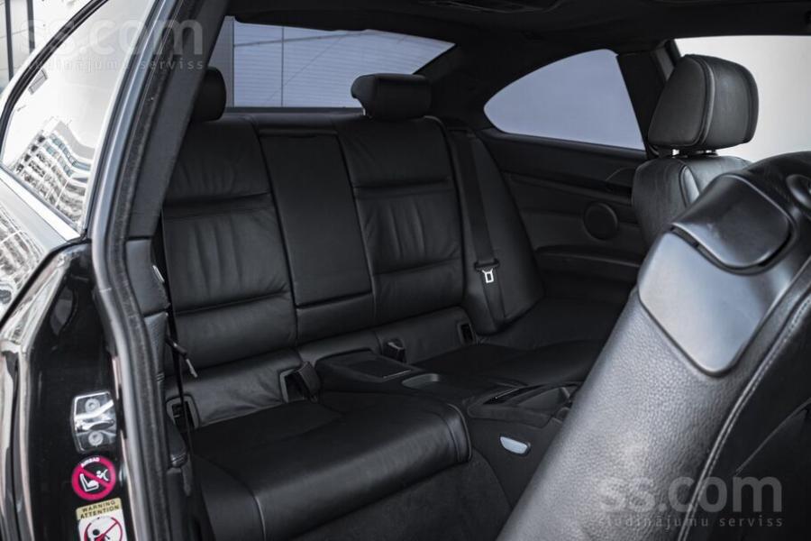 Black BMW 320 2007 in Riga, with an engine capacity of 2.00 L and mileage of 0 thousand km for 7690 €, photo 14 on AUTOMOTO.COM.LV