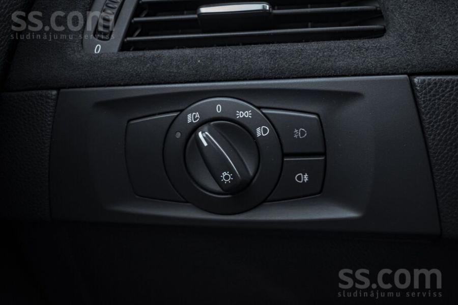 Black BMW 320 2007 in Riga, with an engine capacity of 2.00 L and mileage of 0 thousand km for 7690 €, photo 28 on AUTOMOTO.COM.LV