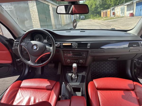 Melns BMW 320 2007 Šauļi, ar dzinēja tilpumu 2.00 L un nobraukumu 240 tūkst. km par 4300 €, foto 10 vietnē AUTOMOTO.COM.LV