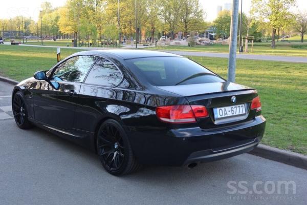 Black BMW 320 2007 in Riga, with an engine capacity of 2.00 L and mileage of 280 thousand km for 6600 €, photo 2 on AUTOMOTO.COM.LV