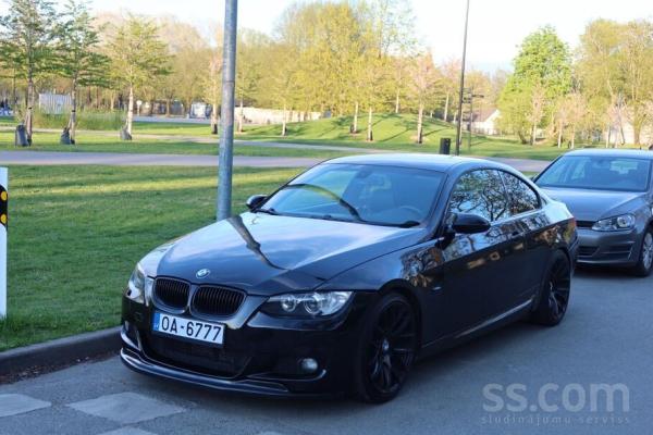 Black BMW 320 2007 in Riga, with an engine capacity of 2.00 L and mileage of 280 thousand km for 6600 €, photo 5 on AUTOMOTO.COM.LV