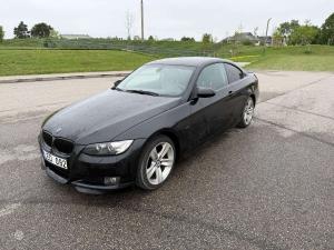 Melns BMW 320 2007 Viļņa, ar dzinēja tilpumu 2.00 L un nobraukumu 395 tūkst. km par 4700 €, foto 5 vietnē AUTOMOTO.COM.LV