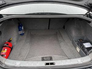 Melns BMW 320 2007 Viļņa, ar dzinēja tilpumu 2.00 L un nobraukumu 395 tūkst. km par 4700 €, foto 13 vietnē AUTOMOTO.COM.LV
