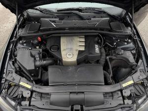 Melns BMW 320 2007 Viļņa, ar dzinēja tilpumu 2.00 L un nobraukumu 395 tūkst. km par 4700 €, foto 14 vietnē AUTOMOTO.COM.LV