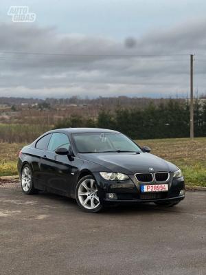 Black BMW 320 2008 in Vilnius, with an engine capacity of 2.00 L and mileage of 191 thousand km for 5599 €, photo 2 on AUTOMOTO.COM.LV