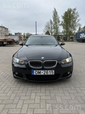 Melns BMW 320 2008 Valmiera, ar dzinēja tilpumu 2.00 L un nobraukumu 301 tūkst. km par 6500 €, foto 3 vietnē AUTOMOTO.COM.LV