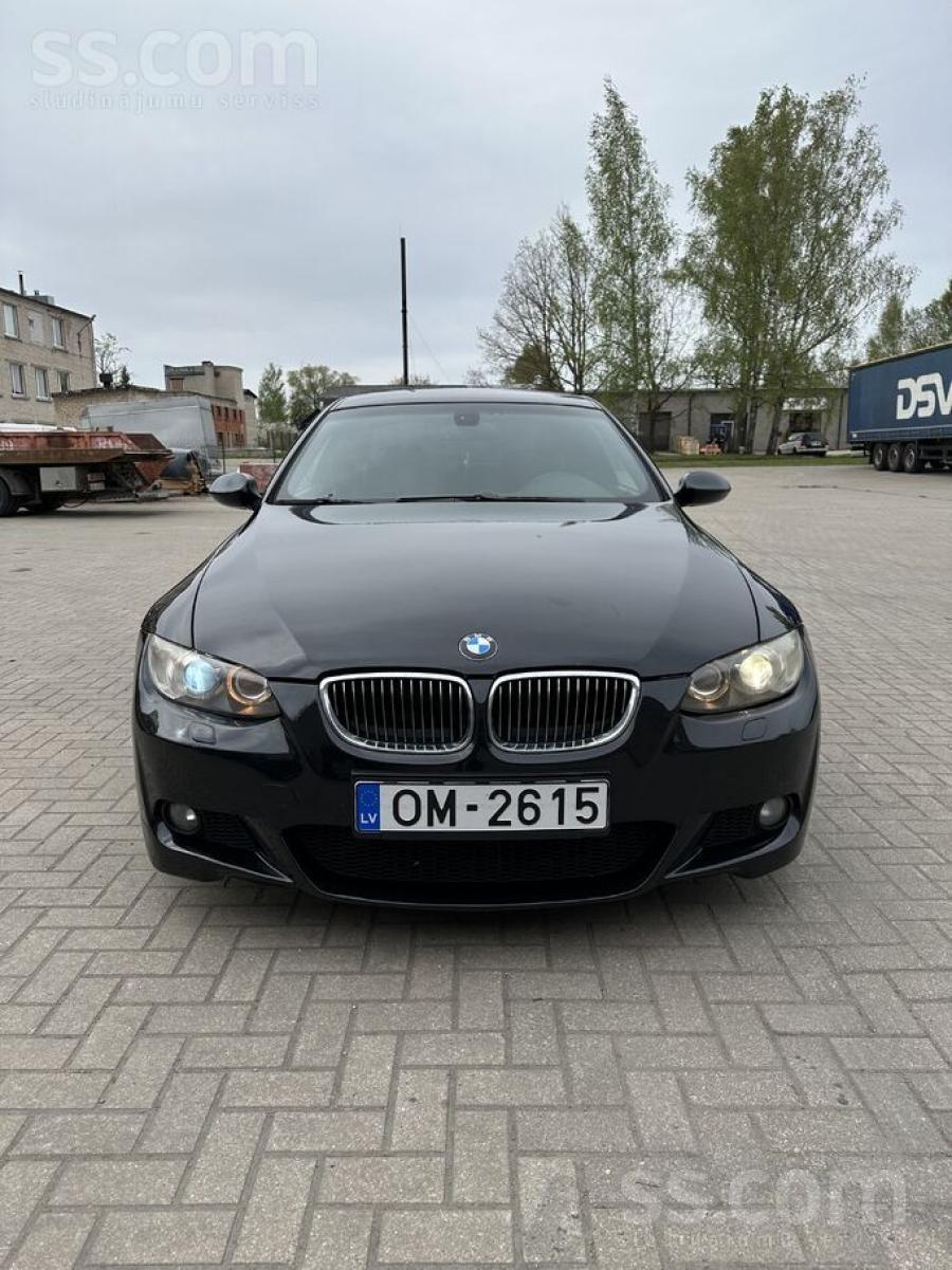 Melns BMW 320 2008 Valmiera, ar dzinēja tilpumu 2.00 L un nobraukumu 301 tūkst. km par 6500 €, foto 3 vietnē AUTOMOTO.COM.LV