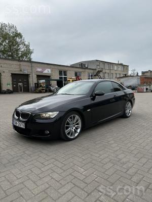 Melns BMW 320 2008 Valmiera, ar dzinēja tilpumu 2.00 L un nobraukumu 301 tūkst. km par 6500 €, foto 4 vietnē AUTOMOTO.COM.LV