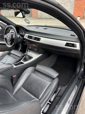 Melns BMW 320 2008 Valmiera, ar dzinēja tilpumu 2.00 L un nobraukumu 301 tūkst. km par 6500 €, foto 8 vietnē AUTOMOTO.COM.LV