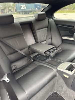 Melns BMW 320 2008 Valmiera, ar dzinēja tilpumu 2.00 L un nobraukumu 301 tūkst. km par 6500 €, foto 9 vietnē AUTOMOTO.COM.LV