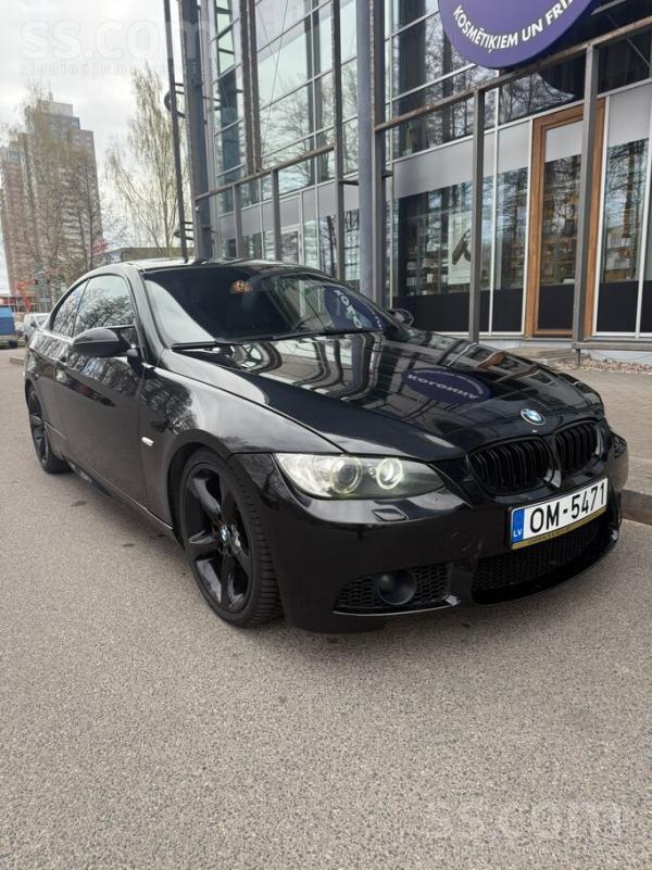 Black BMW 320 2008 in Riga, with an engine capacity of 2.00 L and mileage of 0 thousand km for 5900 €, photo 2 on AUTOMOTO.COM.LV