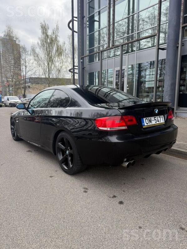 Melns BMW 320 2008 Rīga, ar dzinēja tilpumu 2.00 L un nobraukumu 0 tūkst. km par 5900 €, foto 4 vietnē AUTOMOTO.COM.LV