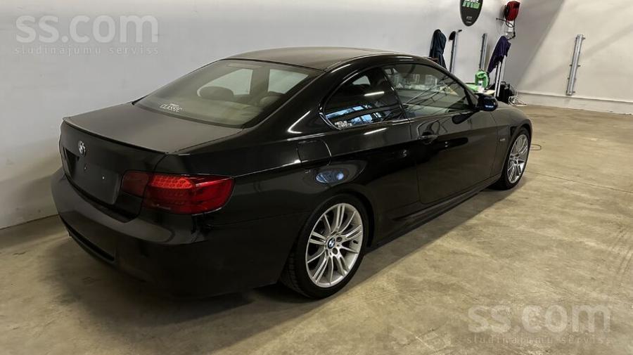 Melns BMW 320 2008 Rīga, ar dzinēja tilpumu 2.00 L un nobraukumu 165 tūkst. km par 6600 €, foto 3 vietnē AUTOMOTO.COM.LV