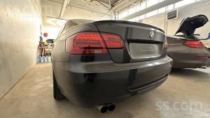 Melns BMW 320 2008 Rīga, ar dzinēja tilpumu 2.00 L un nobraukumu 165 tūkst. km par 6600 €, foto 4 vietnē AUTOMOTO.COM.LV