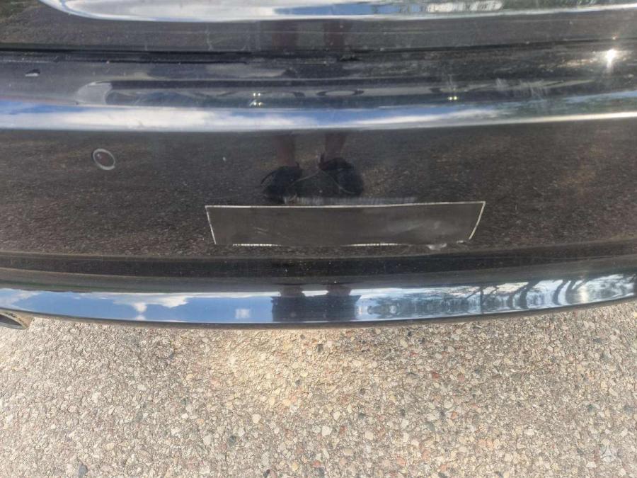 Black BMW 320 2008 in Vilnius, with an engine capacity of 2.00 L and mileage of 309 thousand km for 4200 €, photo 12 on AUTOMOTO.COM.LV